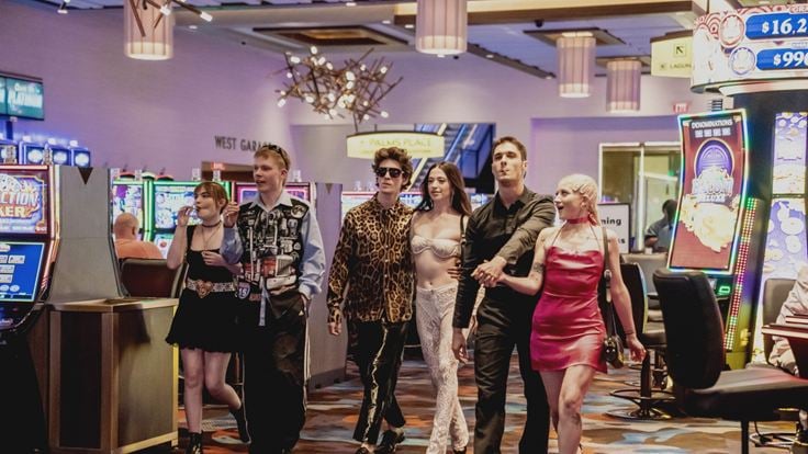 Anora Showtimes & Tickets - Eveningstar Cinema