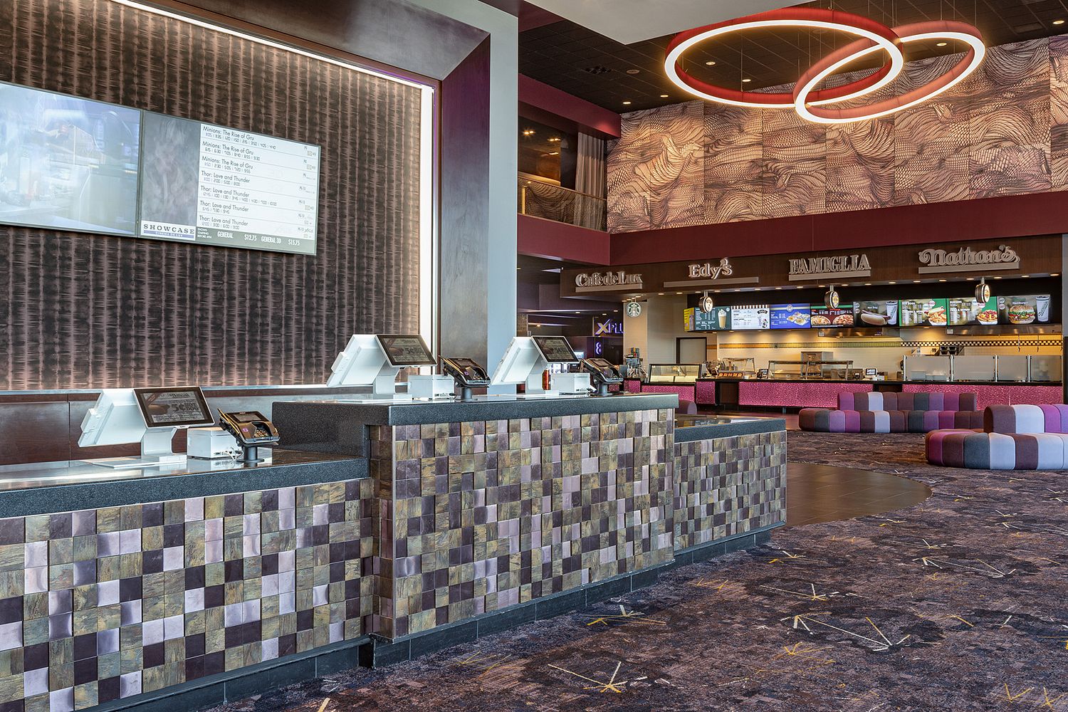 Dedham Movie Theater | Showcase Cinema de Lux Legacy Place — Showcase ...