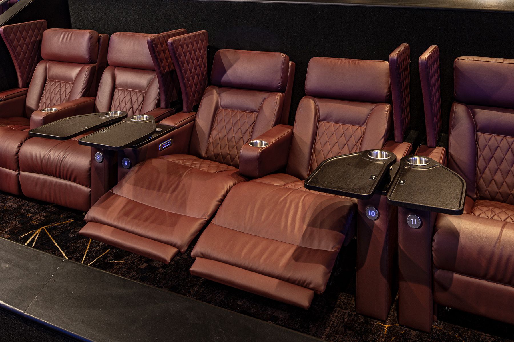 Dedham Movie Theater | Showcase Cinema de Lux Legacy Place - Showcase ...