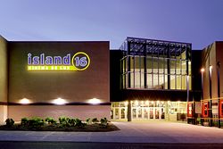 Holtsville on Long Island Movie Theater | Island 16: Cinema de Lux ...