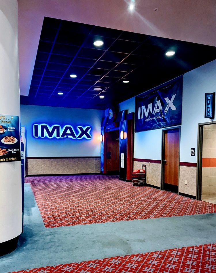 Theatre details - R/C Queensgate Movies 13 & IMAX - RC Theatres